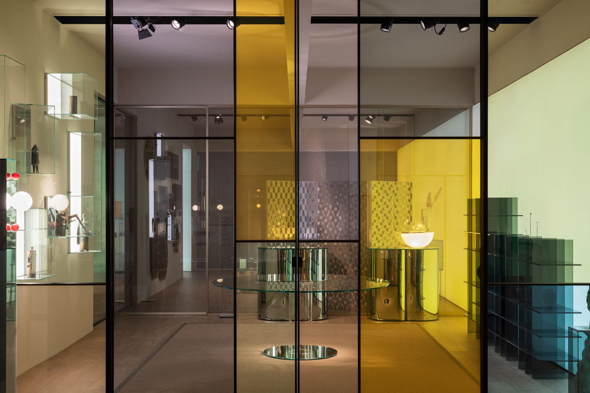 Glas - 210 Design House